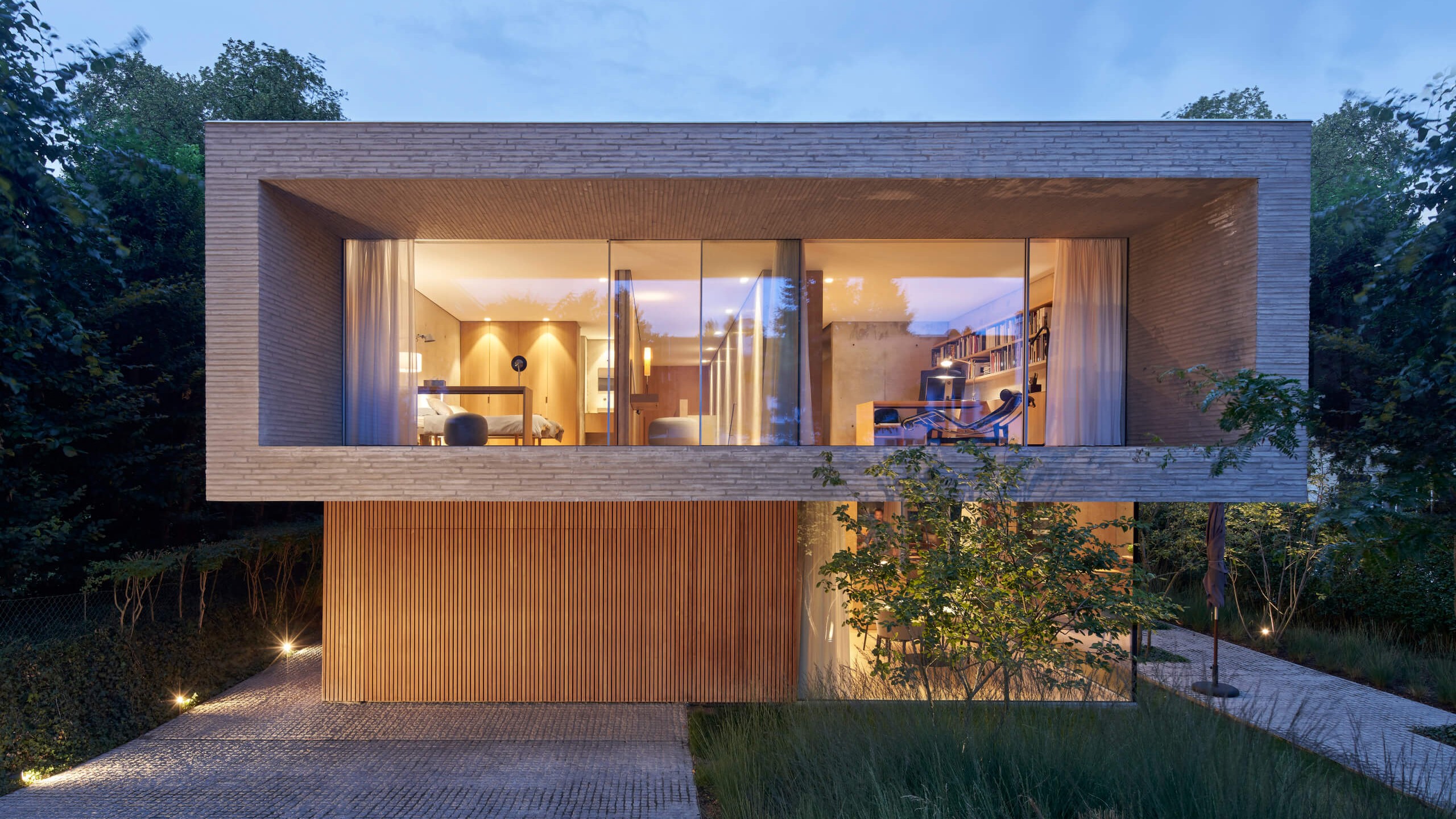 References | Sky-Frame